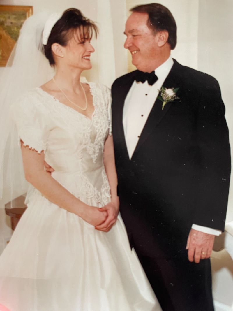 Thomas P. Pippett - Danjolell Memorial Homes and Crematory Danjolell ...